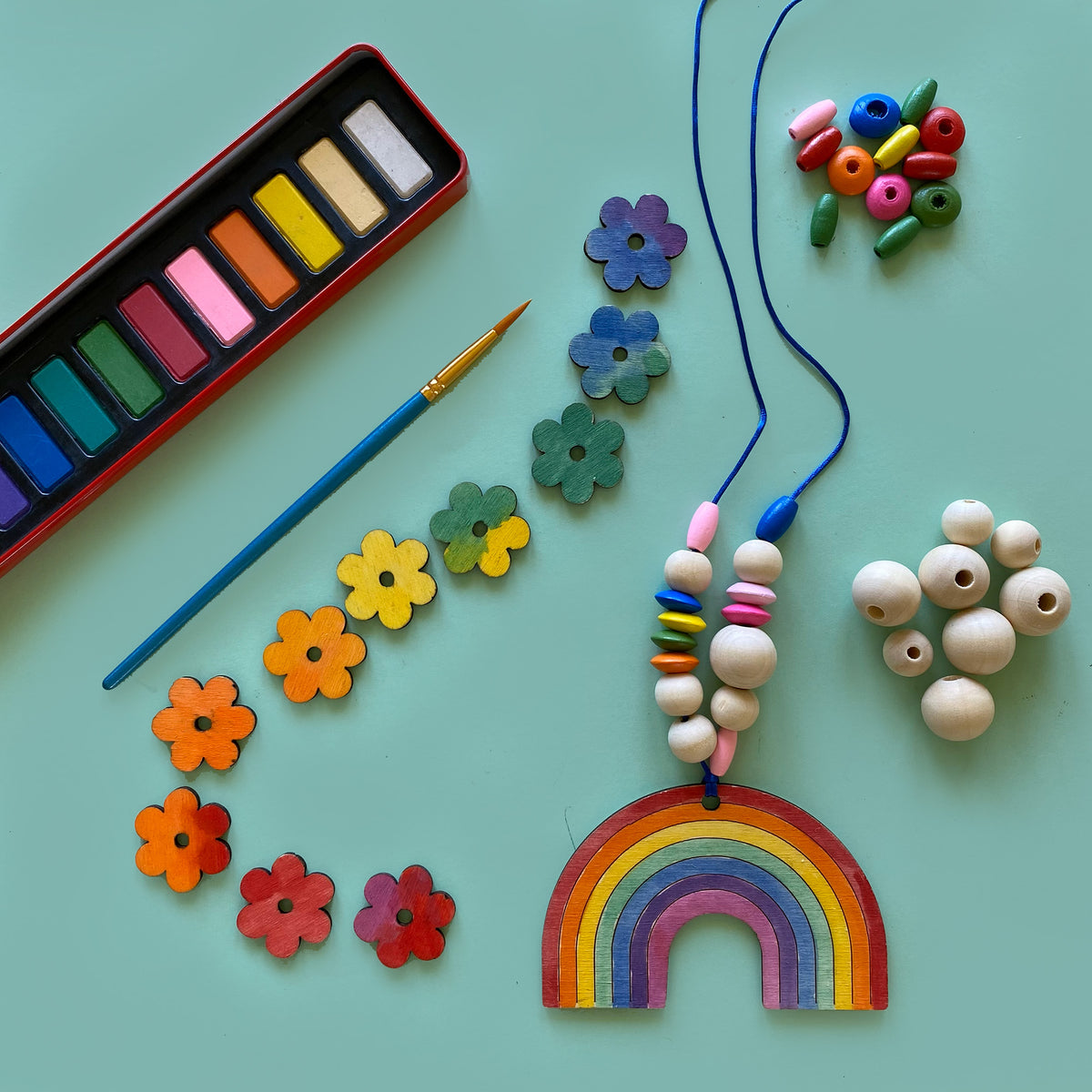 MINI MAD THINGS - Children's craft kits, art supplies and books.